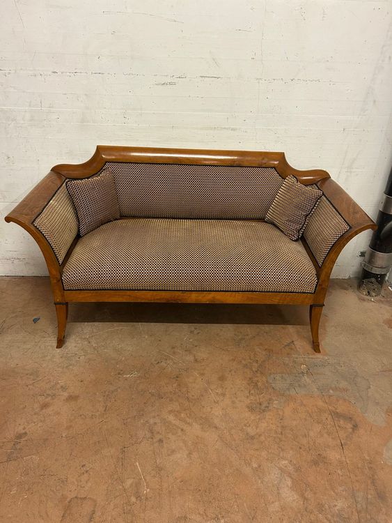antikes 2er-Sofa Biedermeier Stil Nussbaum ca. um 1880 (Gebraucht) in Zürich für CHF 85 – nur ...