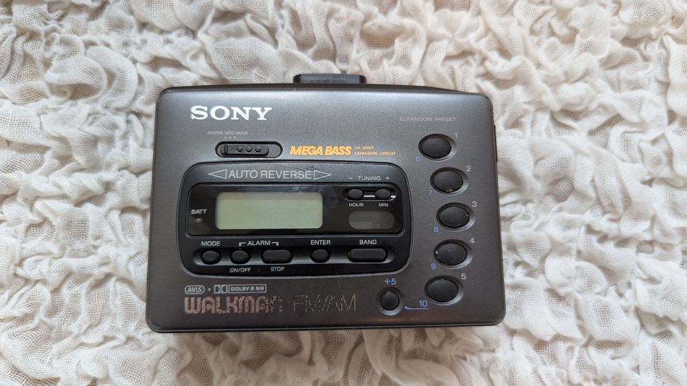 Sony Walkman WM-FX45 (Gebraucht) in Wiezikon b.Sirnach für CHF 34 – mit ...