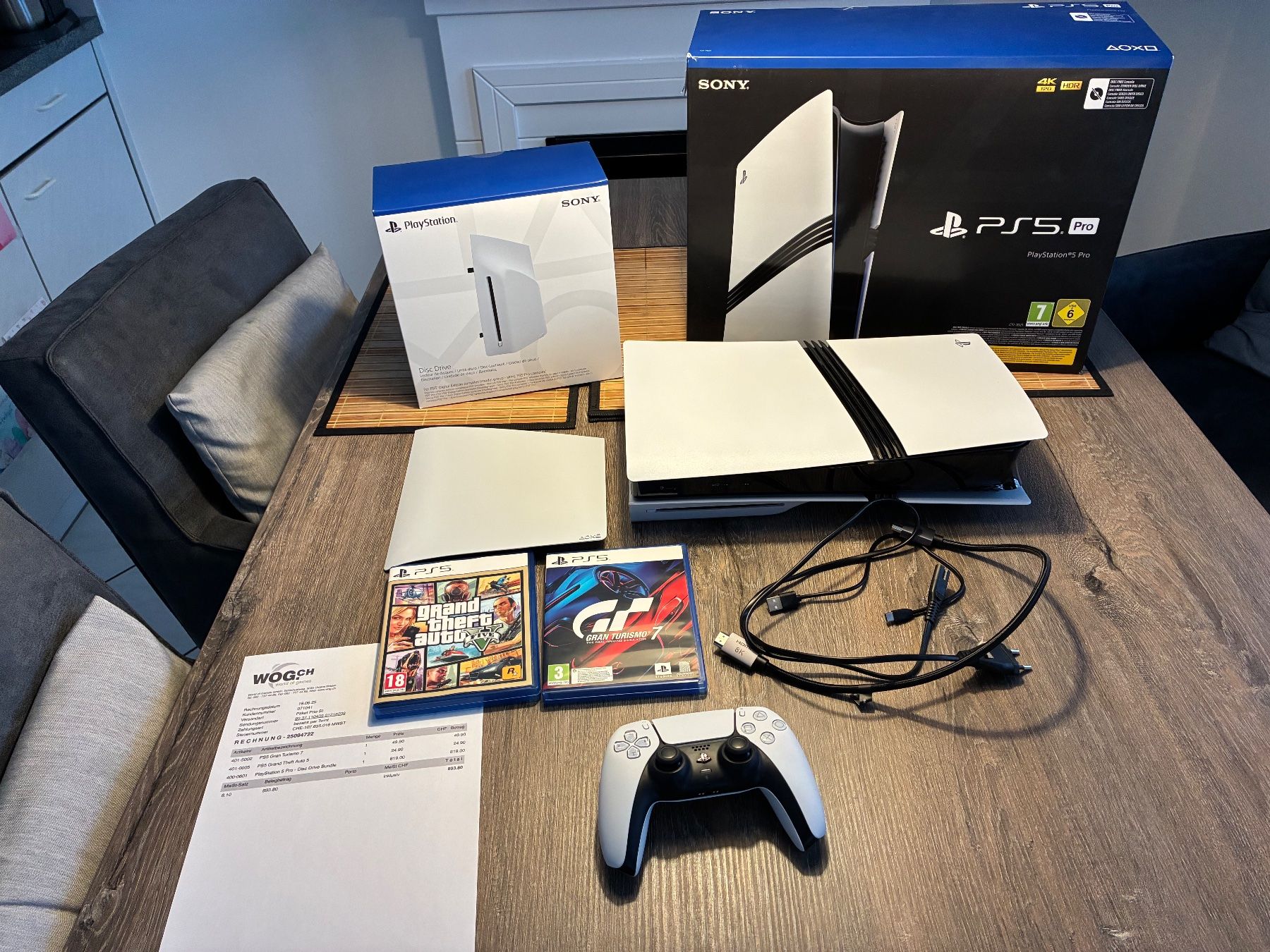 Playstation 5 Pro - Disc Drive Bundle - 2 Games - Garantie (Gebraucht ...