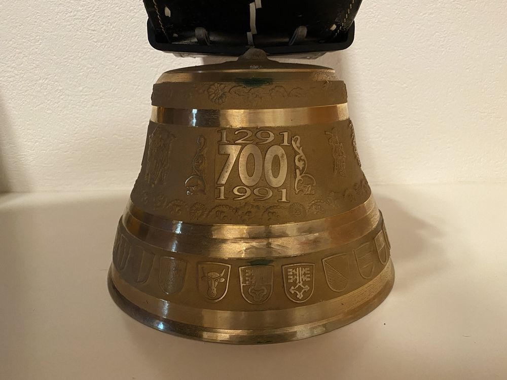 Glocke 700 Jahre Schweiz mit Lederband und Gravur (Neu (gemäss ...