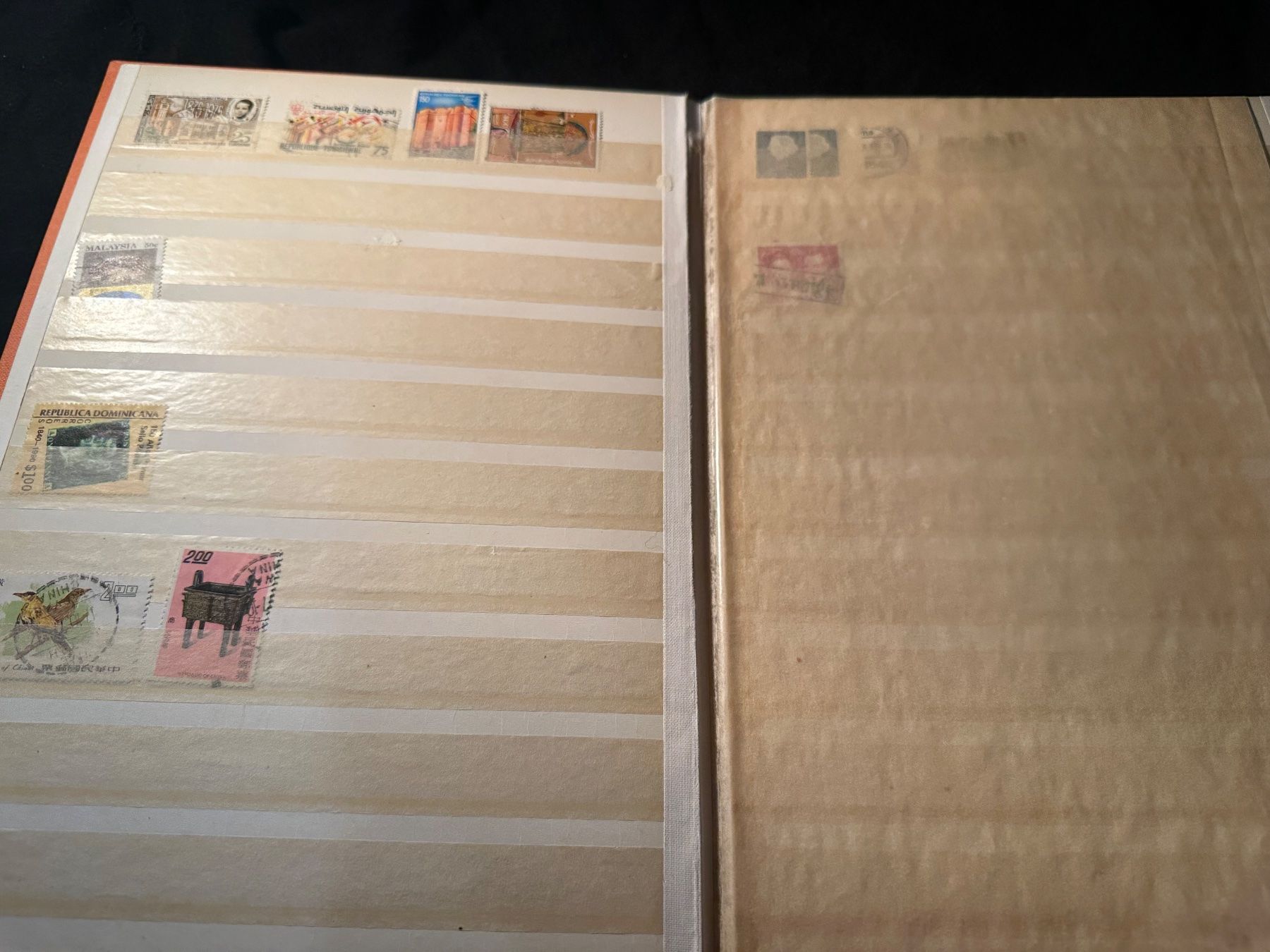 Interessantes Album Welt (Gebraucht) in Stettfurt für CHF 1 – mit ...