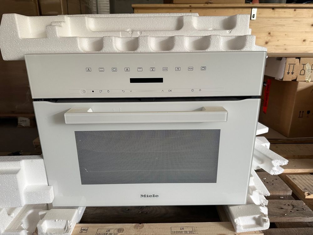 Neuer Miele Kompakt-Backofen H 7244-60 BP SW 400V (Neu (gemäss ...