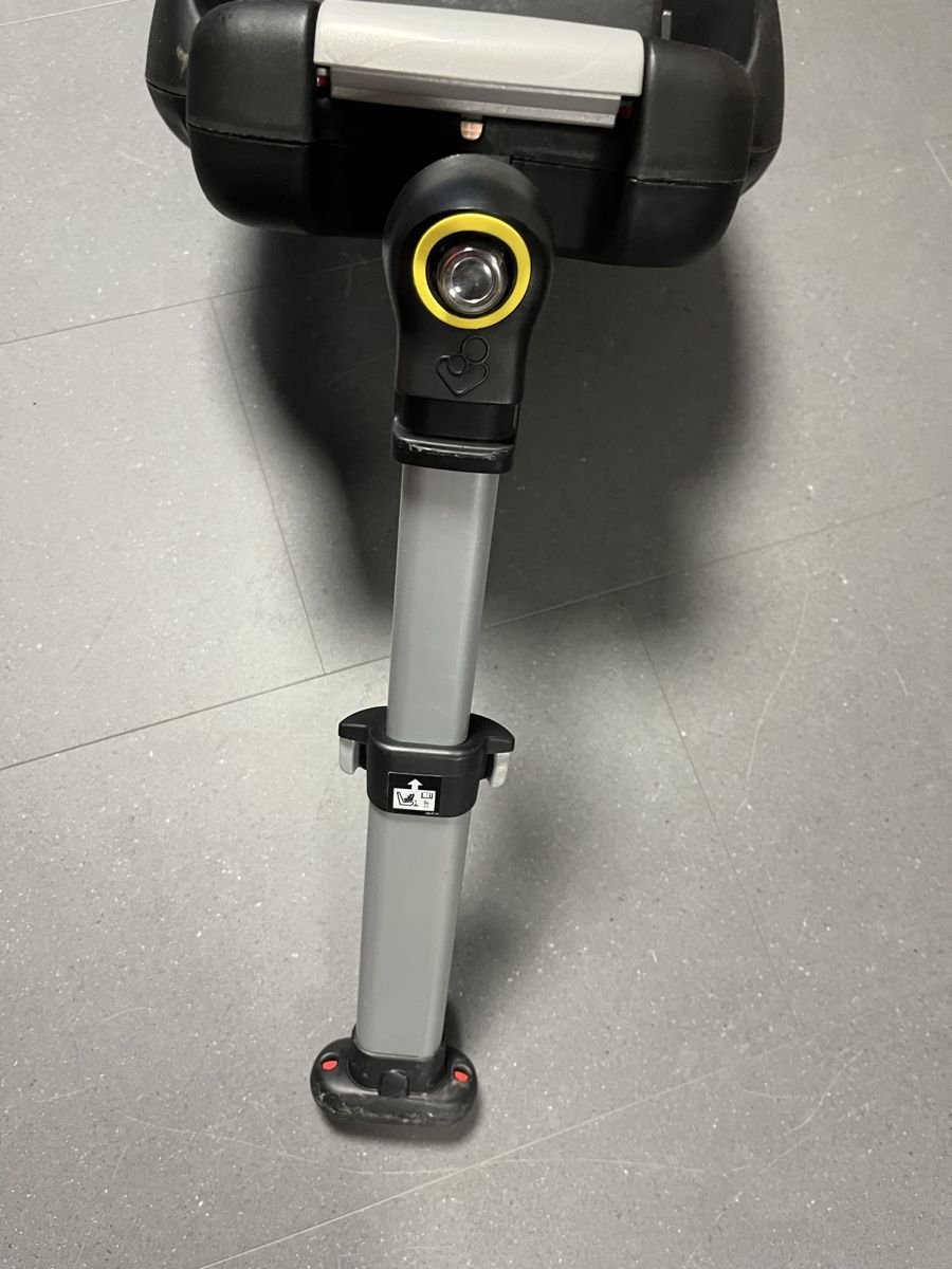 Base Isofix Maxi Cosi CabrioFix - Sécurité Bébé 👶 (Gebraucht) in ...