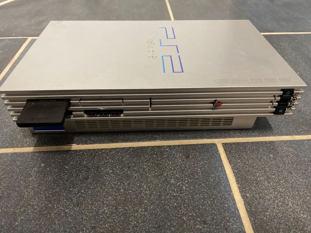 Sony Playstation PS 2 Silber | Kaufen auf Ricardo Sony Playstation PS 2 Silber | Kaufen auf Ricardo