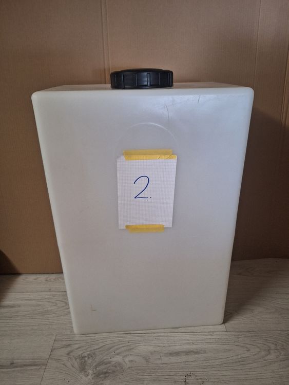 Wassertank Wydale 105Liter (2) (Gebraucht) in Fischbach-Göslikon für ...
