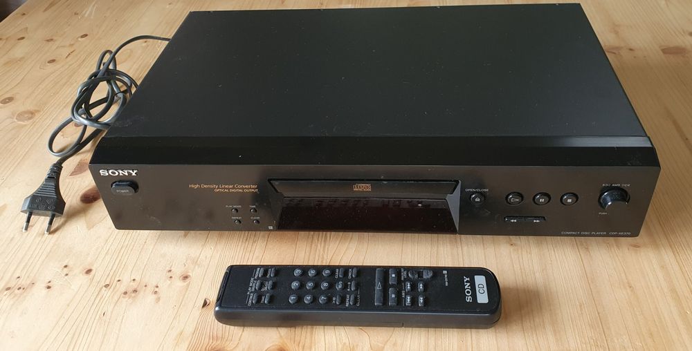 SONY CD-Player CDP-XE370 mit Fernbedienung | Kaufen auf Ricardo