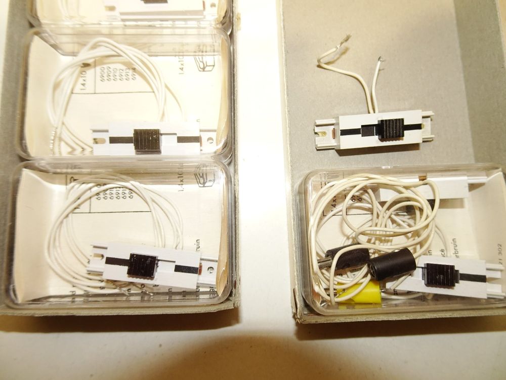 8 Fleischmann Stell und Schaltpult Stellwerk 6903 (Neu (gemäss ...