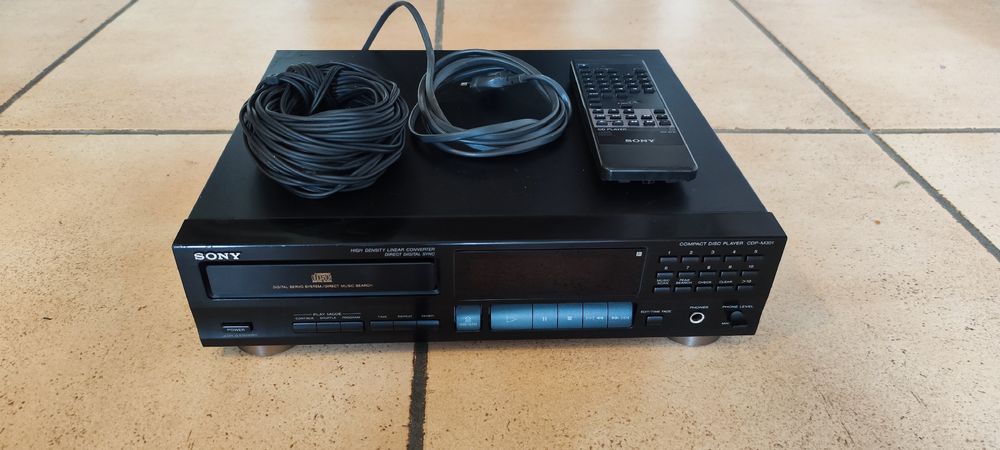Sony CD-Player CDP-490 mit Fernbedienung | Kaufen auf Ricardo