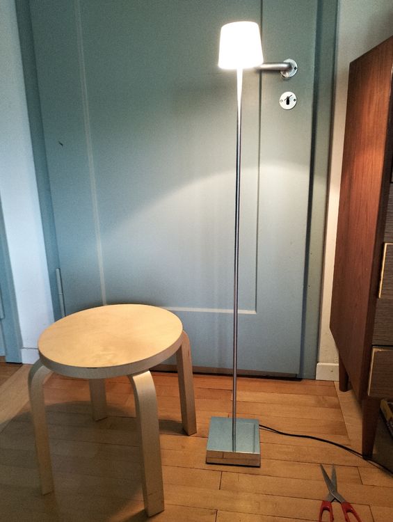 ANTA CUT Stehleuchte, Top Zustand, 108cm hoch, Design (Gebraucht) in ...