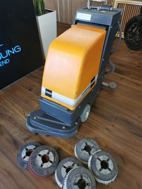 Taski Combimat 1100 Scheuersaugmaschine (Gebraucht) in Murten für CHF ...