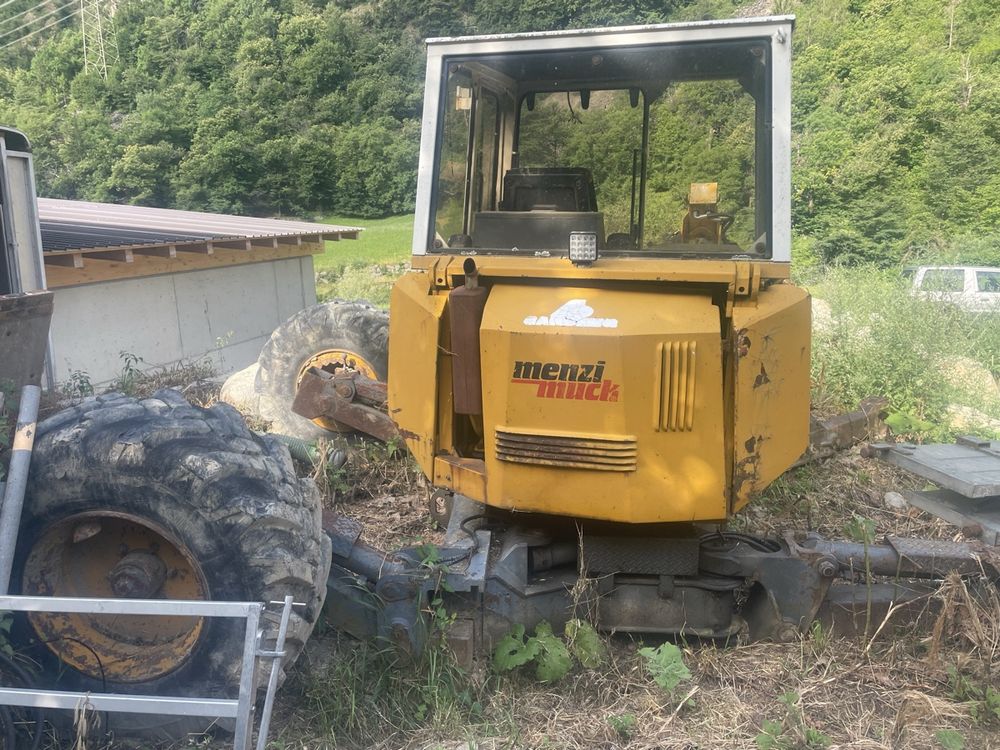 Menzi Muck (Gebraucht) in Poschiavo für CHF 5000 – nur Abholung auf ...