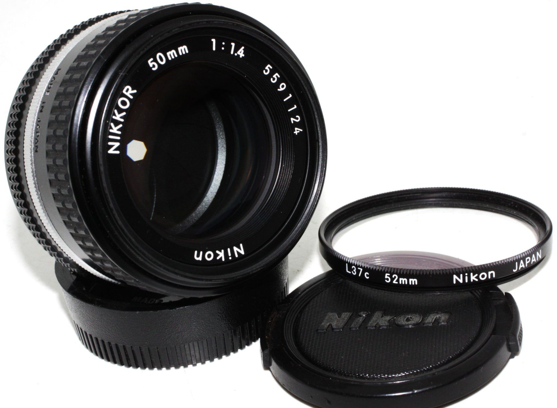 NIKON NIKKOR 1.4 / 50 mm + Nikon-Filter L37C (Gebraucht) in Allschwil für CHF 95 – mit Lieferung ...