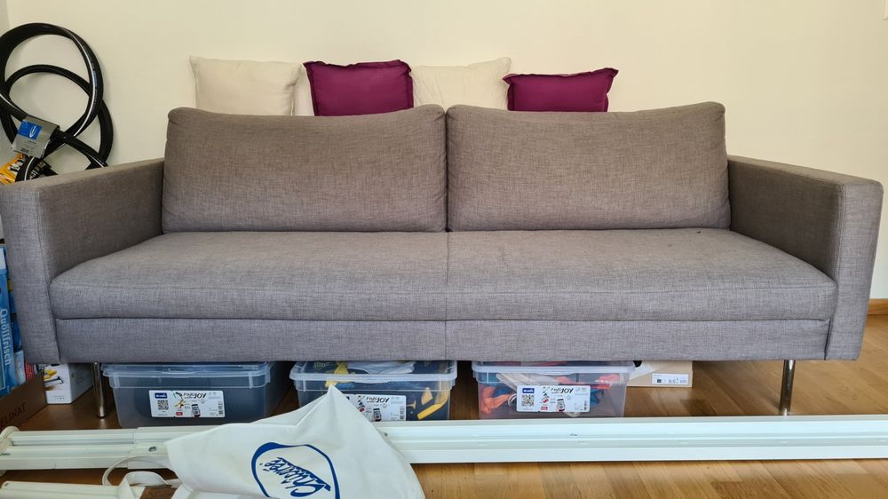 Sofa (3er), hellgrau, BUSTER II VITO (Gebraucht) in Zürich für CHF 51 – nur Abholung auf Ricardo ...