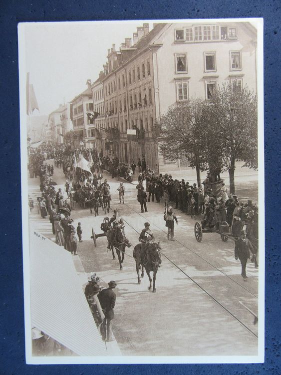 BIEL-BIENNE BE HISTORISCHER UMZUG 1897 BRUNNENPLATZ REPRO | Kaufen auf ... BIEL-BIENNE BE HISTORISCHER UMZUG 1897 BRUNNENPLATZ REPRO | Kaufen auf ...