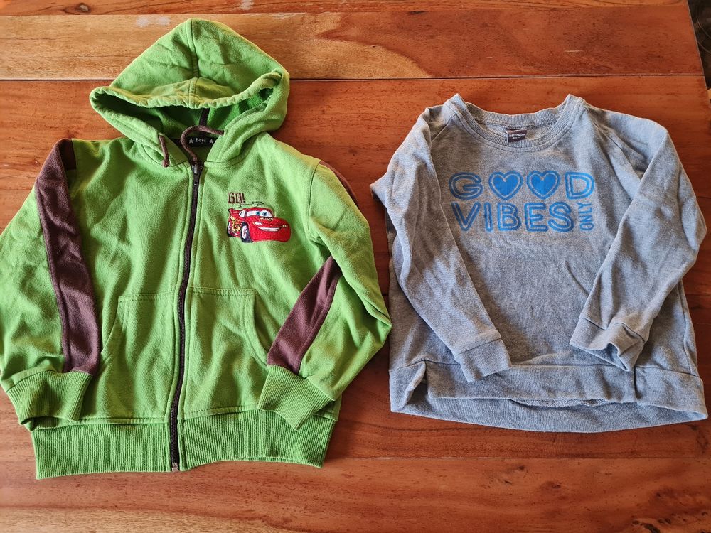 2x Pullover lightening mcqueen&naturaline grösse110 (Gebraucht) in Otelfingen für CHF 9 – mit ...
