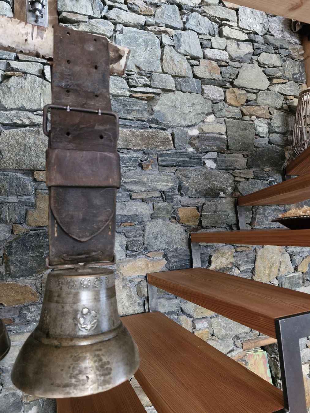 Treichel Glocke (Gebraucht) in Guarda für CHF 108 – mit Lieferung auf ...