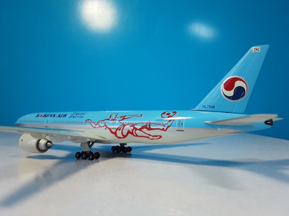FIFA Wold Cup 2002 __ Boeing B777 -2B5 __ Korean Air _ 1:400 (Gebraucht ...
