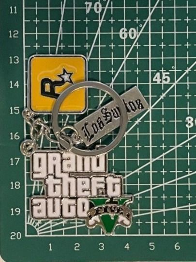 GTA Grand Theft Auto V Keychain / Schlüsselanhänger (Neu und ...