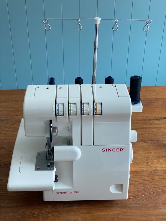 3-,4-Faden-Overlockmaschine Singer Differental Feed | Kaufen auf Ricardo