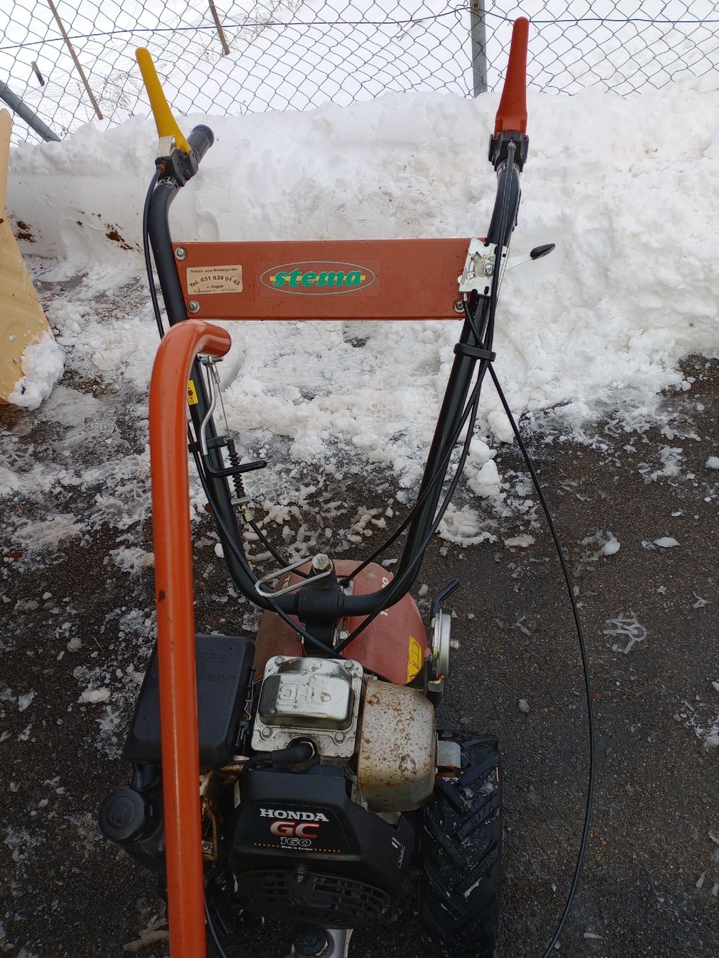 Honda Schneefräse / Rasentraktor mit Schneeschild Winter (Gebraucht) in ...