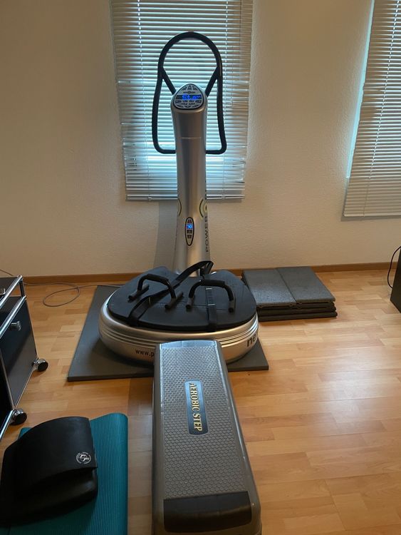 Power Plate Original Profigerät wenig gebraucht (Gebraucht) in für CHF ...