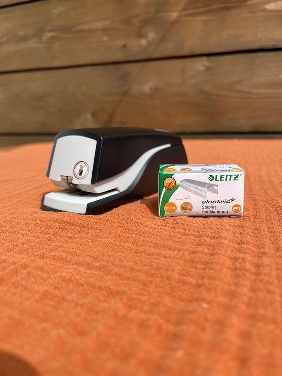 Leitz elektrisches Heftgerät (Tacker) Nexxt (Usato) a per CHF 29 – con ...
