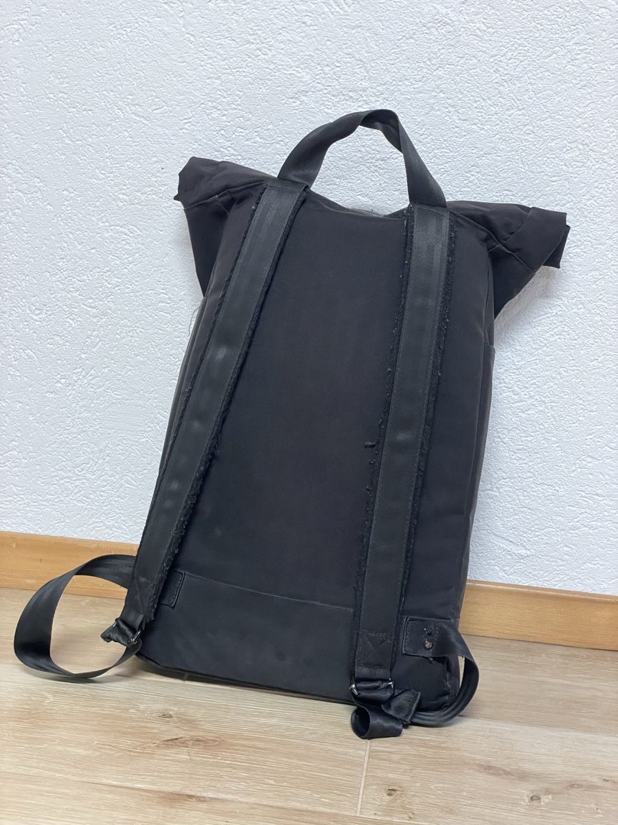 Schwarzer Roll Top Rucksack von Ucon Acrobatics (Gebraucht) in Iffwil ...