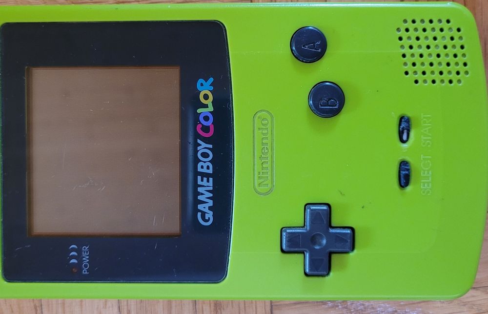 Game Boy Color Vert d'Occasion et jeu FIFA 2000 (Gebraucht) in Farvagny ...