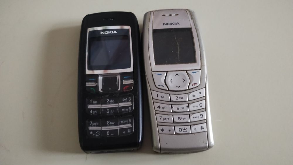 2 alte Nokia Natel (Gebraucht) in für CHF 8 – mit Lieferung auf Ricardo ...
