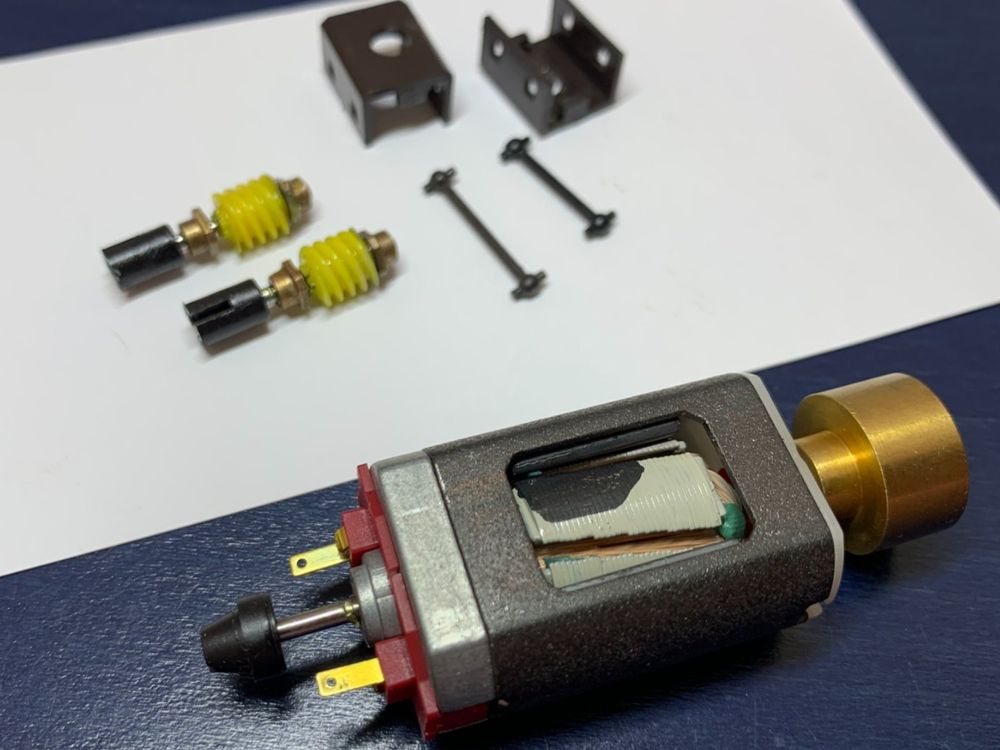 MOTEUR ROCO locomotive BR 181 et accessoires (Neu (gemäss Beschreibung ...