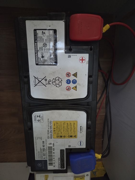 Gebrauchte Varta Autobatterie, 12V 92Ah, A001 982 82 08 (Gebraucht) in ...