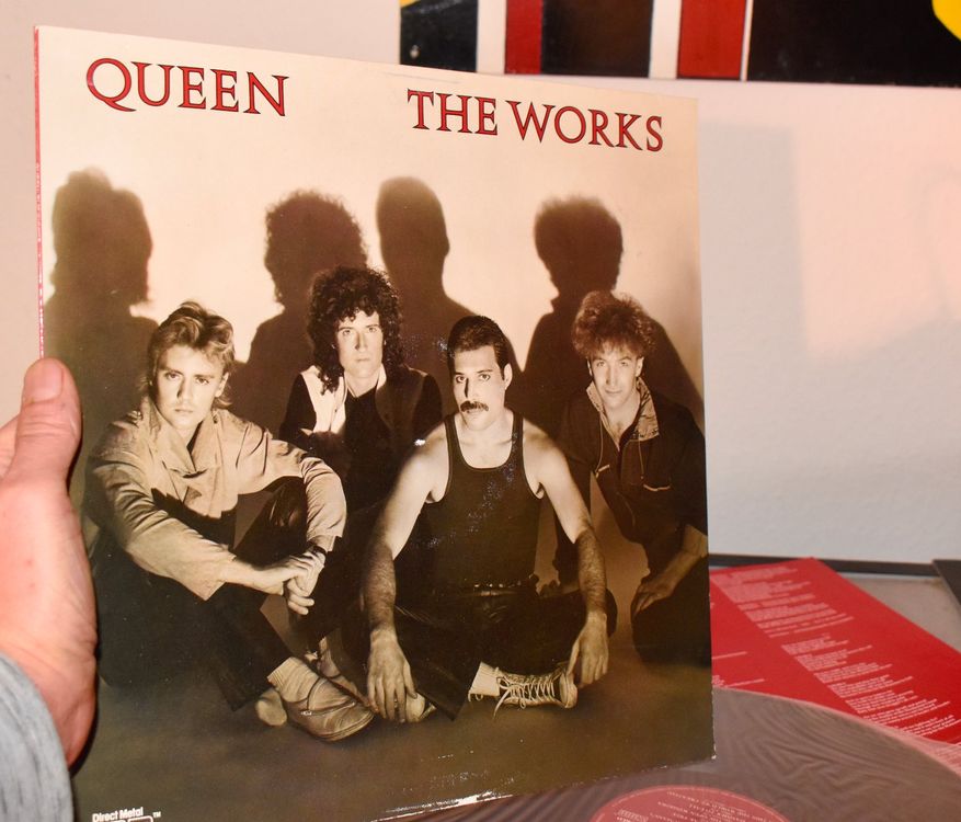 Queen – The Works Queen EURO LP m/OIS VG(+)/VG(+) (Gebraucht) in für ...
