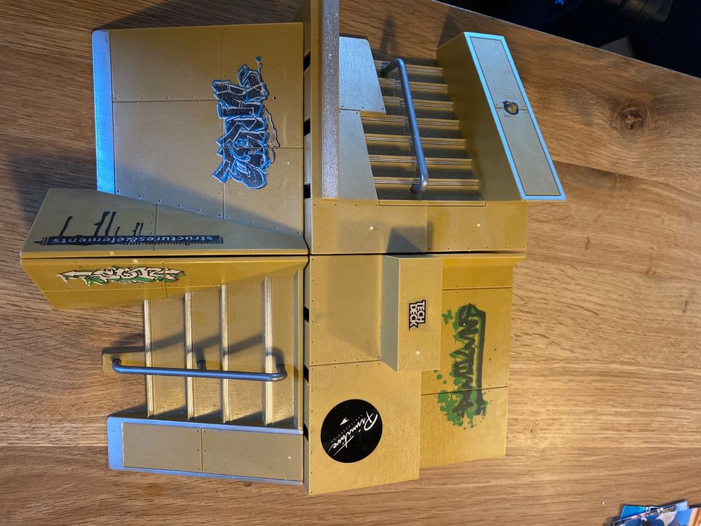 Tech Deck mit Rampe (D'occasion) à pour CHF 78 – avec livraison ...