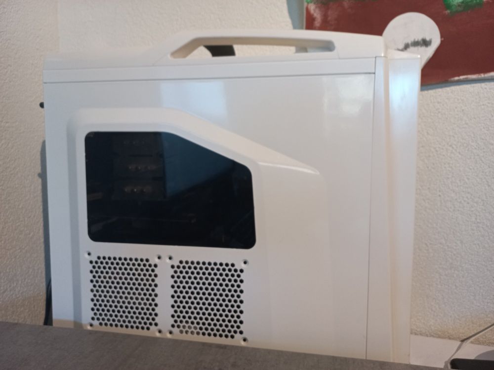 Gaming-PC inklusive Monitor 3K (Gebraucht) in Feldbrunnen für CHF 202 ...