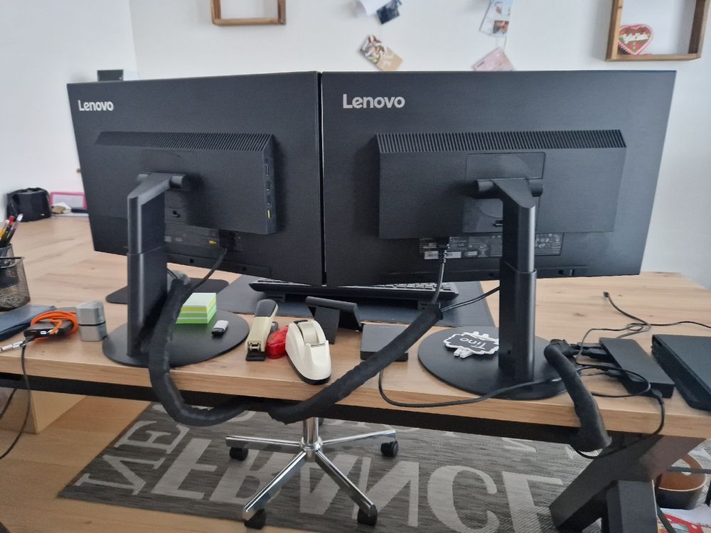 2x Lenovo Think Vison Monitore | Kaufen auf Ricardo