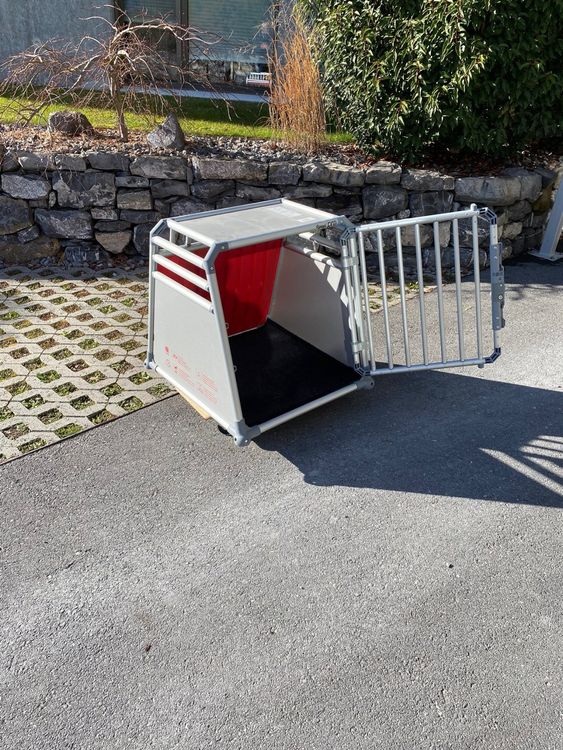 Hundebox 4pets Pro 3 (Gebraucht) in Gunten für CHF 80 – nur Abholung ...