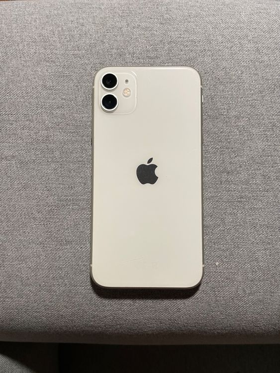 APPLE iPhone 11, 64 GB (weiss) (Gebraucht) in Hägglingen für CHF 155 ...