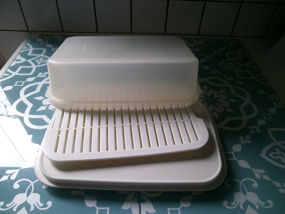 Boîte Tupperware avec grille (Gebraucht) in Moutier für CHF 3 – mit ...