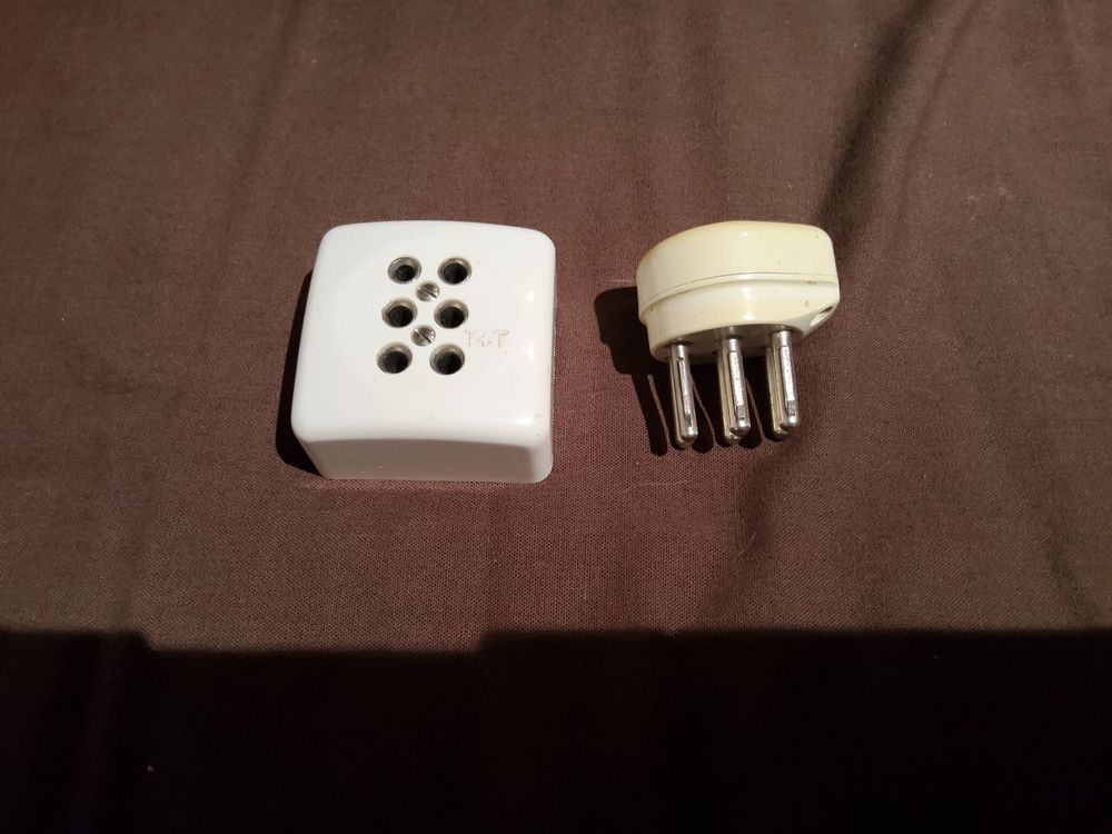 Telefon- Stecker mit Steckdose (Gebraucht) in für CHF 7 – mit Lieferung ...