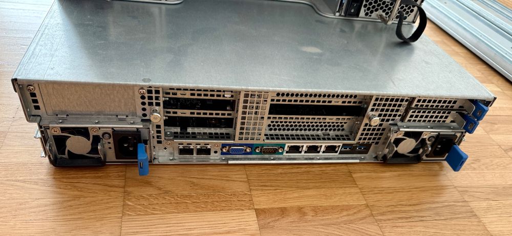 Storage Server + 2x DAS, 256GB Ram, 36x 3,5", Dell SAS HBA (Gebraucht ...