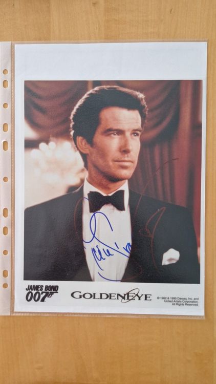 Pierce Brosnan, Original Autogramm auf Grossfoto in Farbe (Gebraucht) in Salmsach für CHF 160 ...