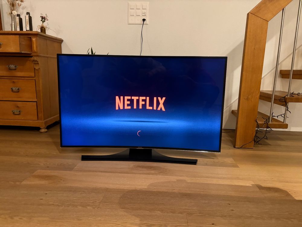 Curved LED Smart TV SAMSUNG | Kaufen auf Ricardo