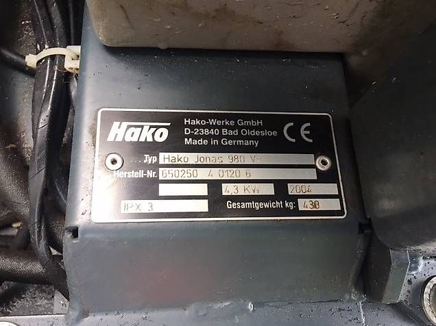 HAKO Jonas 980 HV Sitz-Kehrsaugmaschine (Gebraucht) in Valangin für CHF ...