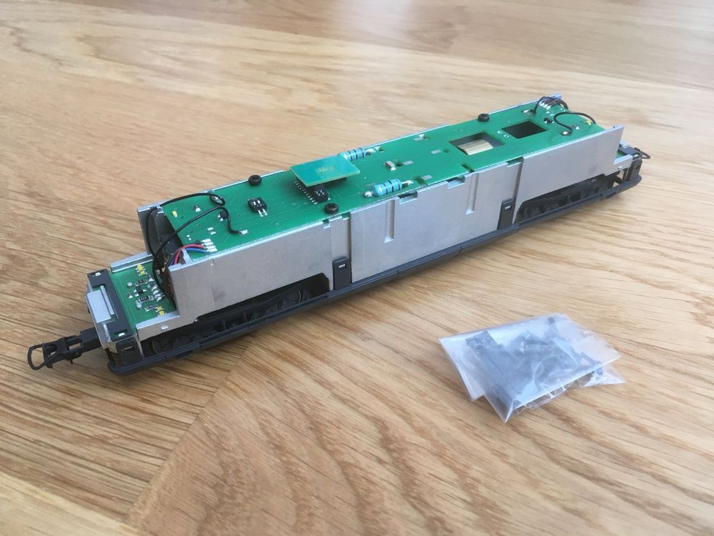 Roco Fahrwerk für SBB 460 H0 DC (Gebraucht) in Basel für CHF 120 – mit ...