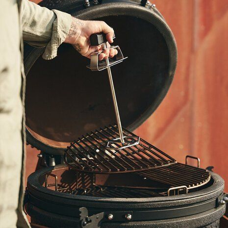 The Bastard Grill Urban XLarge mit viel Zubehör NP: ca 4`000 | Kaufen ...