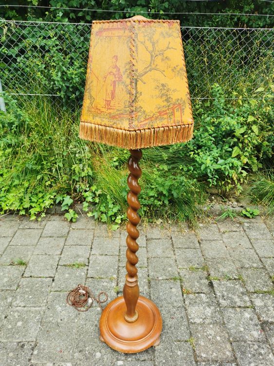 Sehr schöne antike Stehlampe | Kaufen auf Ricardo