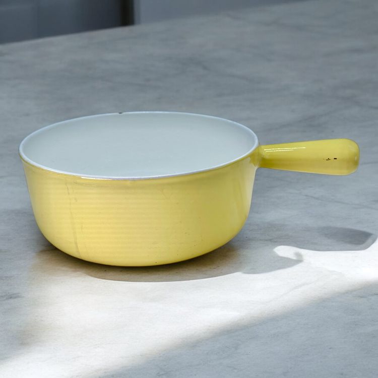 Caquelon vintage fonte émaillée jaune Le Creuset (Gebraucht) in Morges ...
