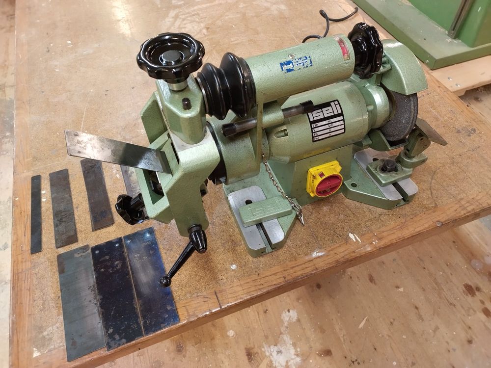 Stechbeitelschärfmaschine Iseli (Gebraucht) in Herisau für CHF 1800 ...