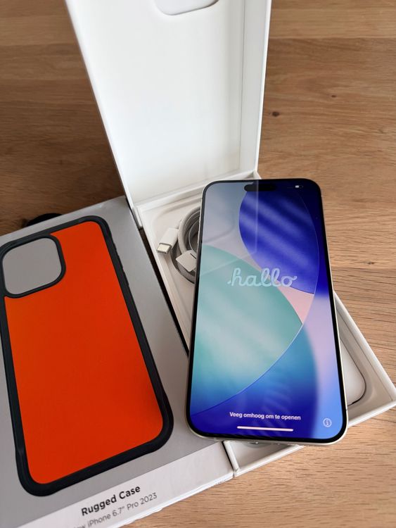 iPhone 15 Pro Max 256 GB Natural Titanium + Hülle und Glass (Gebraucht ...