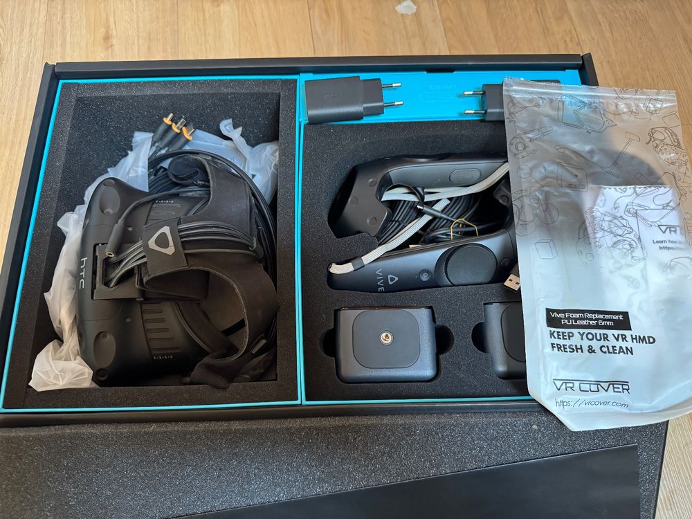 Original HTC Vive VR-Set – komplett & funktionsfähig (Gebraucht) in ...
